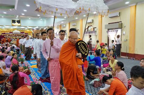 နိုင်ငံတော်မှချီးမြှင့်သည့် ဘွဲ့တံဆိပ်တော်များ ရရှိတော်မူခဲ့သော အောင်ဆန်းဆရာတော်အား ထပ်ဆင့်ဂုဏ်ပ