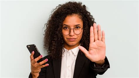 Never Ignore These Red Flags In A Job Interview