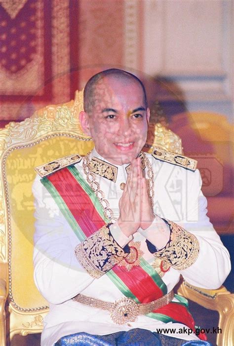 ព្រះរាជជីវប្រវត្តិ និងរូបថតឯកសារព្រះរាជពិធី ឡើងគ្រងរាជសម្បត្តិនៃព្រះករុណា ព្រះបាទសម្តេច