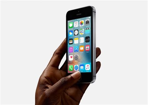 Apple Downsizes Its Smartphone With Launch Of Iphone Se