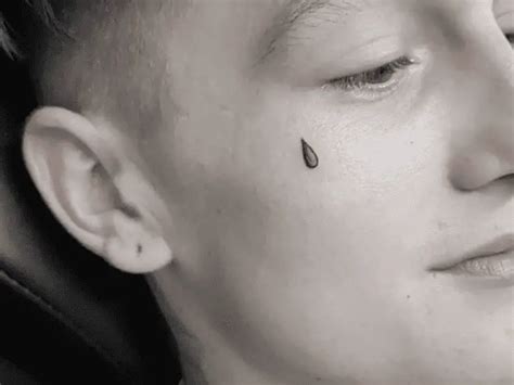 Teardrop Tattoo Meaning Unraveling The Symbolism