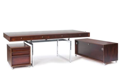 Minimalist Office Desk With Drawers