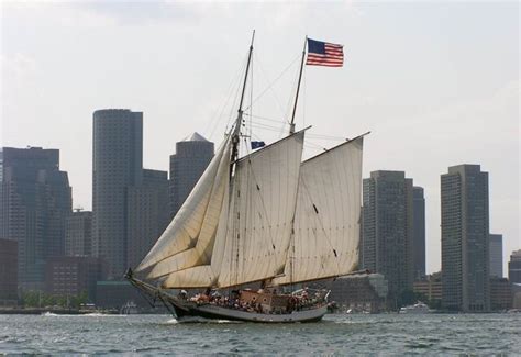 10 Top Boston Harbor Cruises