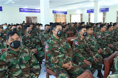 រដ្ឋលេខាធិការប្រចាំការ ក្រសួងការពារជាតិ អញ្ជើញសំណេះសំណាល នាឱកាសរំលឹកខួបអនុស្សាវរីយ៍លើកទី៤៤