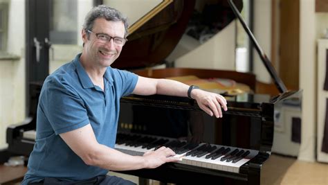 How Declan Cosgroves Decplay Method Is Revolutionising Piano Education Globally