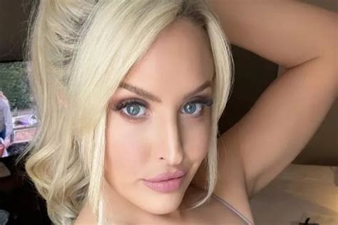 Bbc Sport Presenter Emma Jones Destroys Creepy Fan Over Lewd Message Yorkshirelive