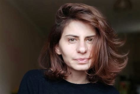 მთელი ზამთარია სახლიდან სკოლამდე და პირიქით 2 3 კილომეტრს გავდივარ ფეხით მგლის ნაკვალევზე