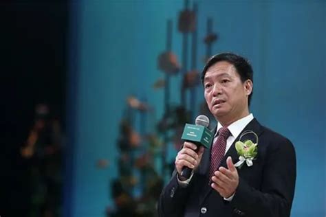 雅居乐陈卓林秉承同理心，致力于公益慈善活动30载财富号东方财富网