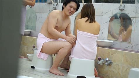 銭湯とつげき羞恥 銭湯の男湯にガチガチに緊張した純粋少女をお届けします！3 アダルト動画 ソクミル