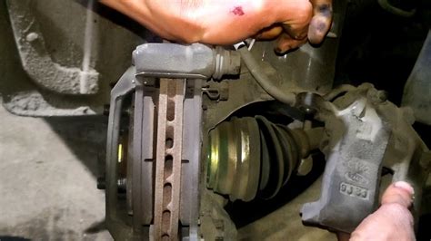 حل مشكلة اهتزاز السيارة عند دعس الفرامل علي السرعات Youtube