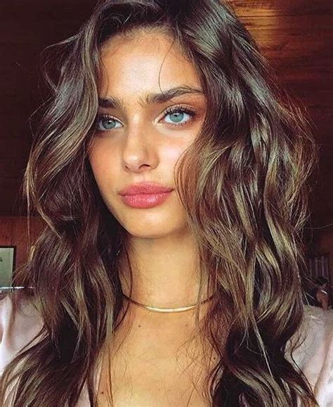 ️ Pinterest Deborahpraha ️ Taylor Hill With Messy Texturized Hair