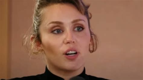 Miley Cyrus Reveals Brutal Career Fallout From Racy Photo Leak Gold