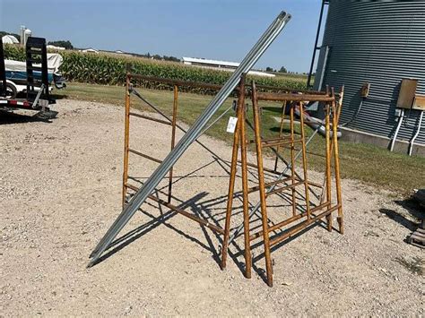4 Sections Of Scaffolding With Braces Hamilton Maring Auction Group