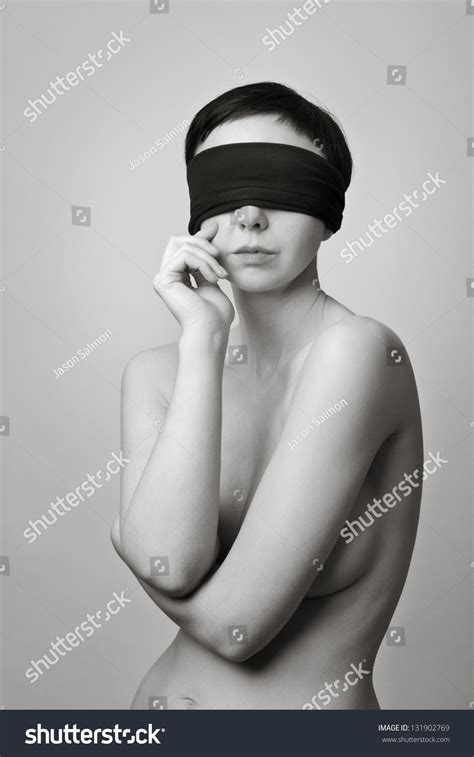 Vogue Style Image Naked Woman Wearing Foto De Stock Shutterstock