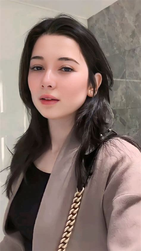 Iris W Wanita Inspirasi Potret Mode Wanita