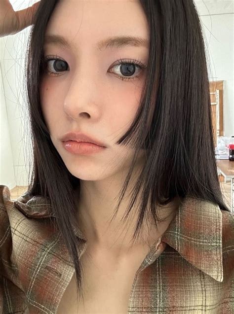 231213 Twitter Ill It 아일릿 Yunah 노윤아 Мир