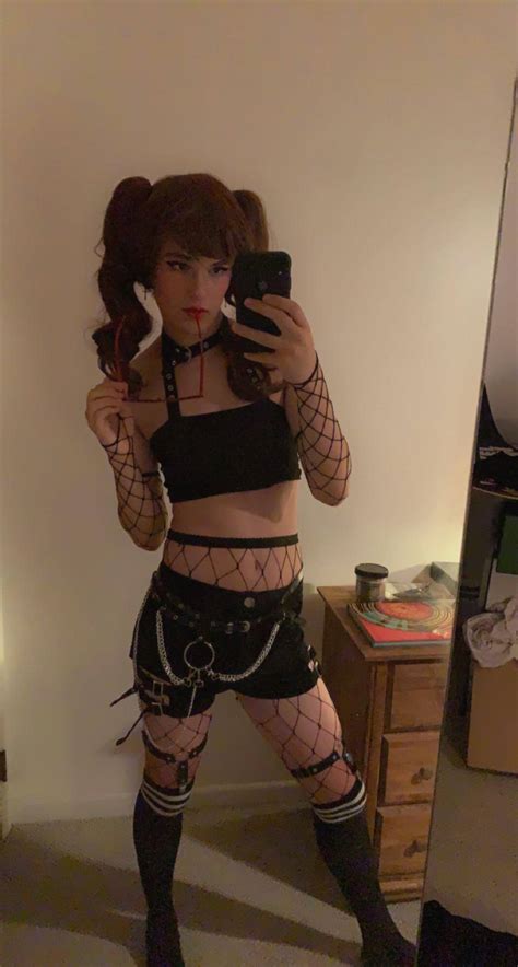 👁👄👁 Scrolller