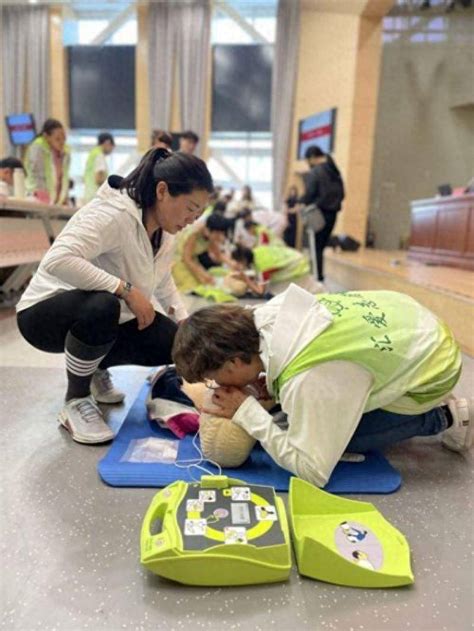 汇聚助残力量培训助残技能北京市残疾人服务示范中心推进志愿服务制度化常态化 专业 方面