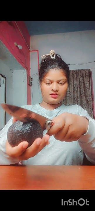 Avocado 🥑 Done The Right Way Hack Lifehacks Avacado Fruit Kitchen Tips Shorts Youtube