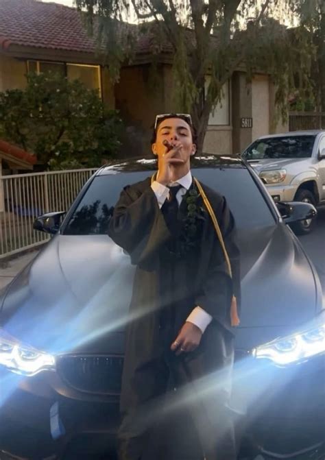 Malachi Barton Graduation Outfits Guy Male College Graduation Outfit
