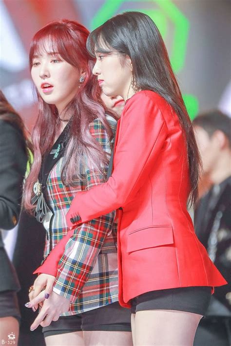 Pin By Bearbunny On S H I P Wendy Red Velvet Red Velvet Irene Red Velvet