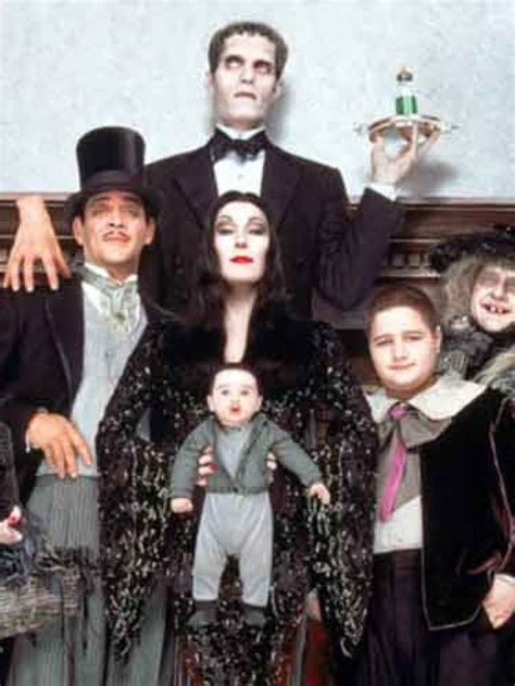 Quem é Ele Saiba Quem Interpretou O Primo Itt Em ‘a Família Addams Online Séries