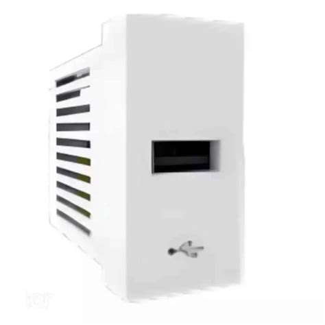 Hager Usb Charging Socket White Wsnds51