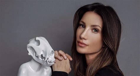 Who Is Sonni Pacheco Jeremy Renner Controversy Explained As Marvel