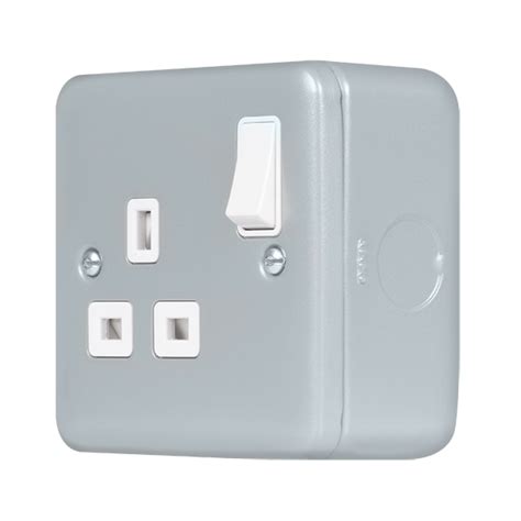 Click Metal Clad Pro Grey 13a 1 Gang Double Pole Switched Socket Outlet