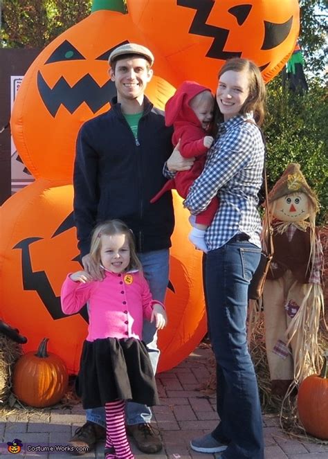 Clifford And Emily Elizabeth Costume