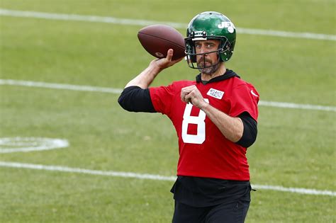 Nfl Star Aaron Rodgers Buys New 95million Mansion Which Has Two Acres