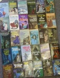 Huge Lot 30 Gothic Romance Mystery Novels 1960s 1970s 88726964