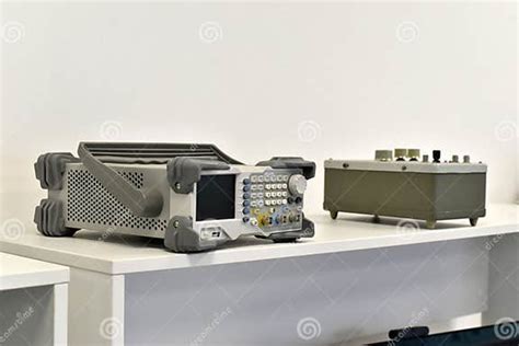 An Electronic Oscilloscope In The Laboratory A Device For Measuring Voltage Stock Image Image