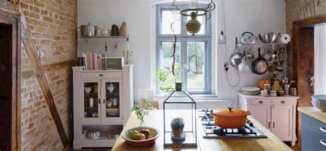 Новый интерьер старого дома в деревне сохранение атмосферы своими руками старый кирпич новое