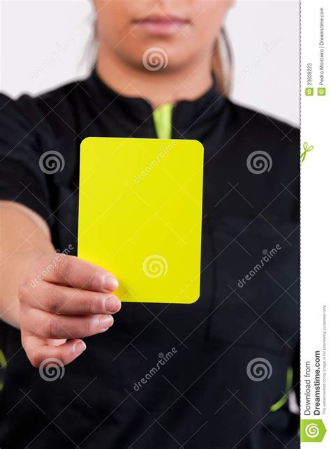 De Scheidsrechter Die Van Het Voetbal De Gele Kaart Toont Stock
