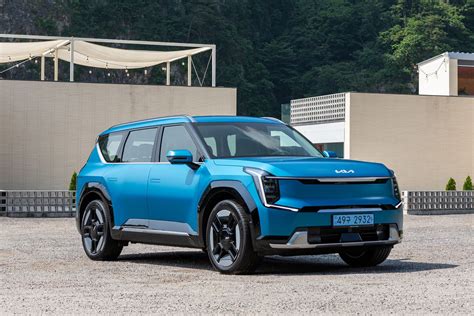 2024 Kia Ev9 Sets Bar High For Three Row Evs Canoecom
