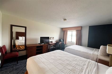 Baymont By Wyndham Columbia Mo Columbia Mo Hotels