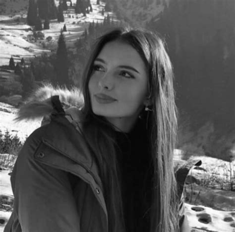 ‎افـتـارآت 𝙵𝟿𝙾𝙻 ‎ On Instagram‎ اكسبلور افتارات افتارات فخمه افتارات رماديه افتارات