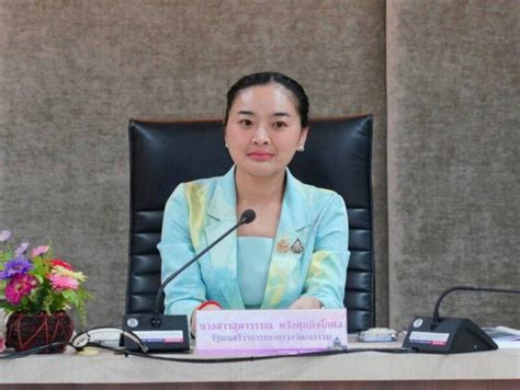 รมว วัฒนธรรม สนับสนุนแคมเปญจังหวัดเดียวเที่ยว 2 มรดกโลก นำทีมติดตั้งตราสัญลักษณ์มรดกโลก ใบ