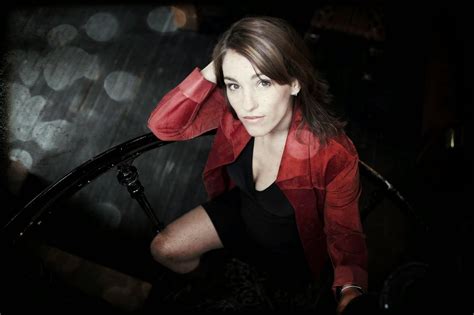 Amy Jo Johnson Flashpoint