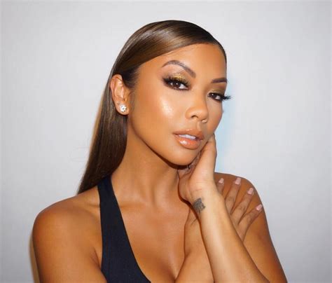 The Hottest Liane V Photos Around The Net Thblog