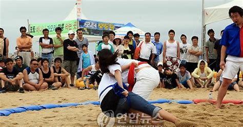 속초해수욕장 여자씨름대회
