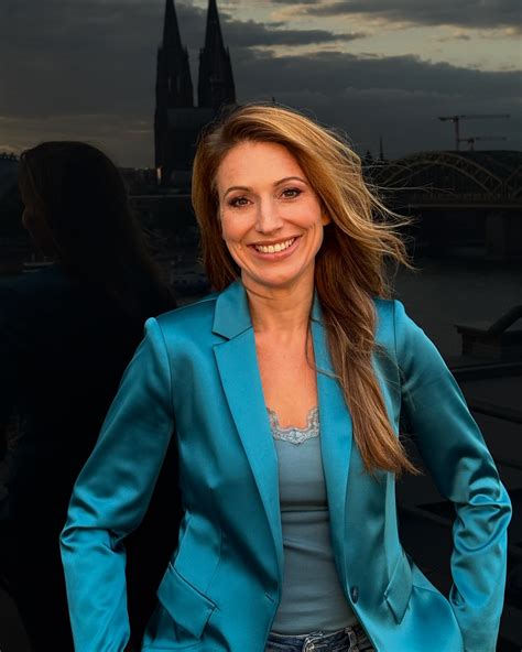 Mara Bergmann Mara Bergmann Added A New Photo — In