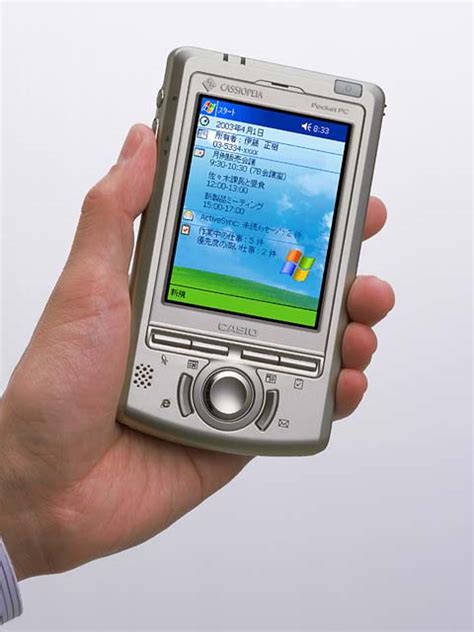 カシオ、半透過型液晶を搭載し最長30時間駆動可能な「cassiopeia E 3000」