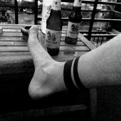 De Tatuaje Cu Br Ri Negre Pe Bra