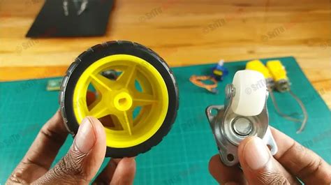 How To Make An Obstacle Avoidance Robot Using Raspberry Pi Pico Board