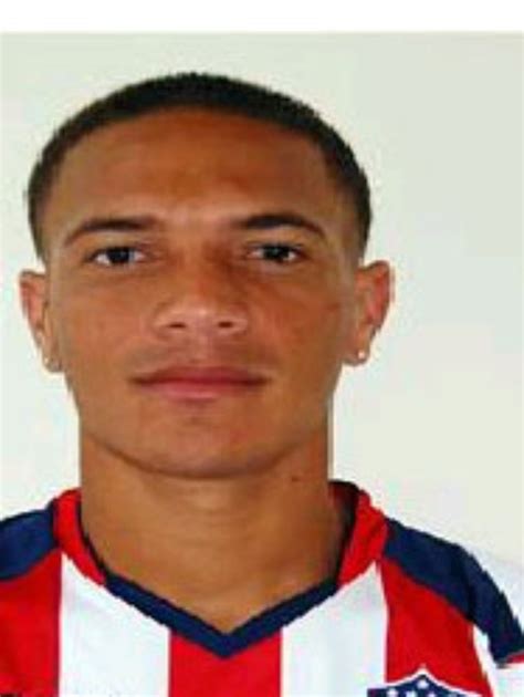 Sieben Monate Nach Mord An Fan Fußballer Florez Spielt Wieder N Tv De