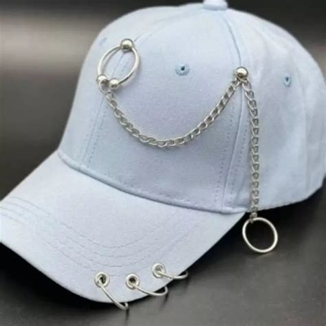 خرید و قیمت کلاه کپ مدل زنجیر دار پیرسینگ دار فوق العاده شیک پرفروش جنس