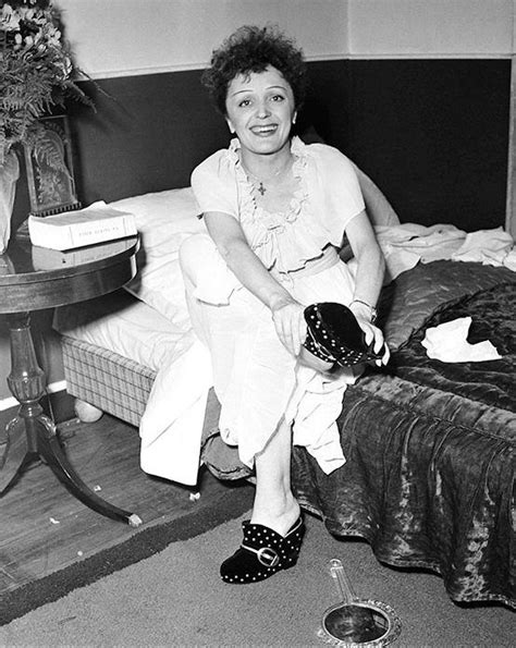 Pin De Isabelle De S En Edith Piaf Edith Piaff Ropa De Invierno
