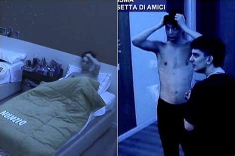 Amici I Ragazzi Spaventano Nunzio Con Uno Scherzo La Sua Reazione Al Fantasma In Casetta